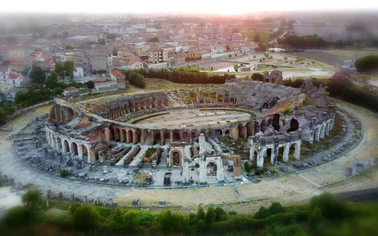 10 Most Incredible Roman Amphitheaters | Italy-Explore