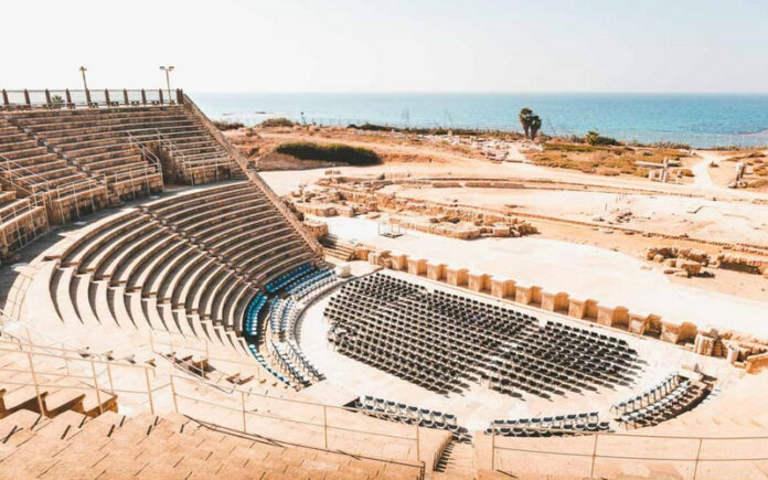 10 Most Incredible Roman Amphitheaters | Italy-Explore