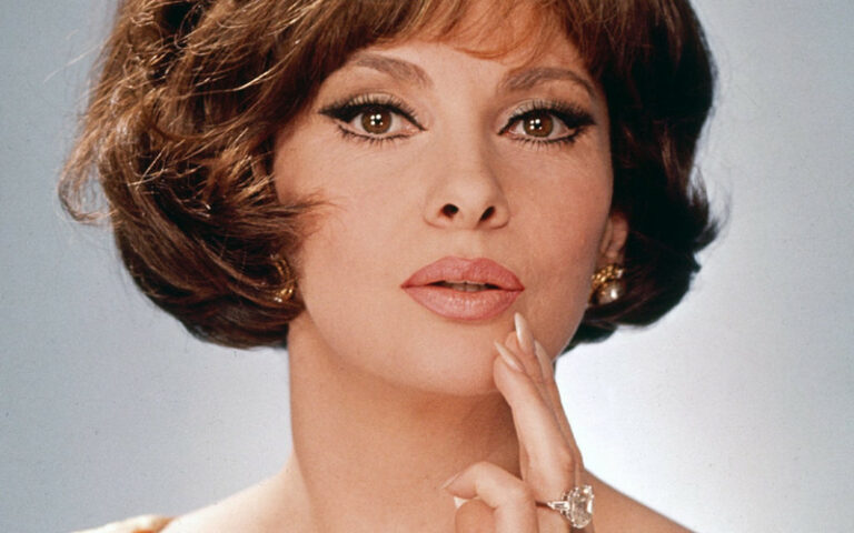 Top 10 Most Beautiful Italian Women | Italy-Explore