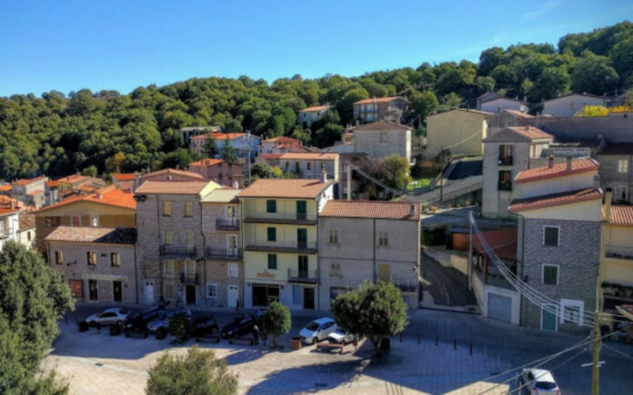 9 Historic Villages in Italy Where You Can Buy a House for 1 Euro ...