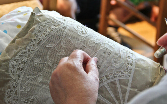 10 Traditional Italian Crafts That Are Disappearing Fast (and Where to ...