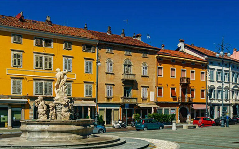 10 Beautiful Italian Border Towns That Blend Two Cultures Perfectly ...